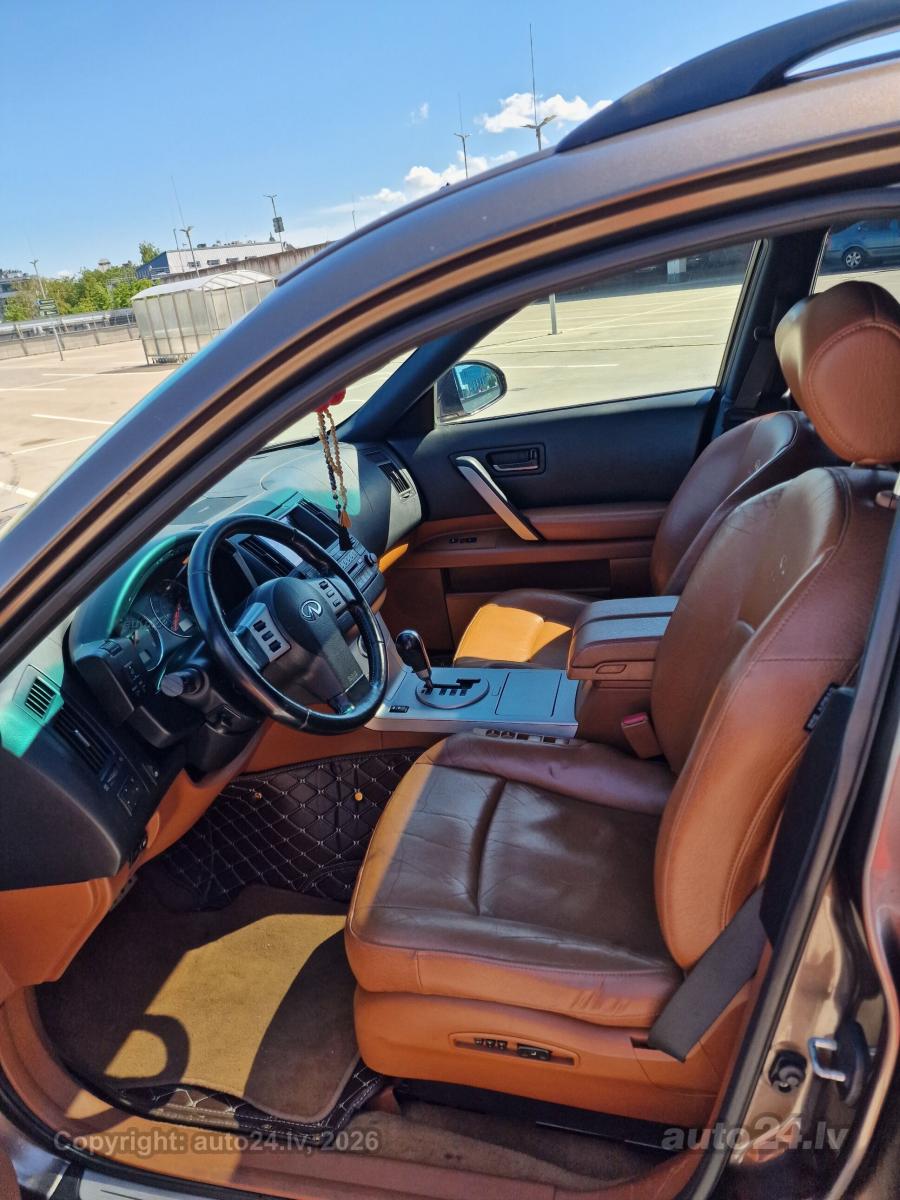 Brown Infiniti FX 2003 in Riga, with an engine capacity of 3.50 L and mileage of 243 thousand km for 5400 €, photo 10 on AUTOMOTO.COM.LV