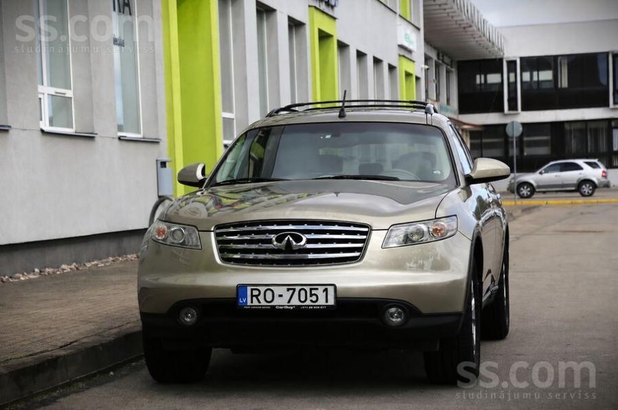 Brown Infiniti FX 2005 in Riga, with an engine capacity of 3.50 L and mileage of 72 thousand km for 3495 €, photo 1 on AUTOMOTO.COM.LV
