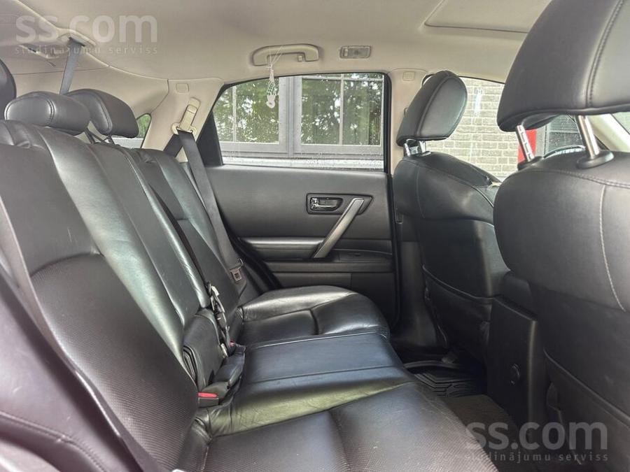 Brūns Infiniti FX 2007 Rīga, ar dzinēja tilpumu 3.50 L un nobraukumu 290 tūkst. km par 3350 €, foto 7 vietnē AUTOMOTO.COM.LV