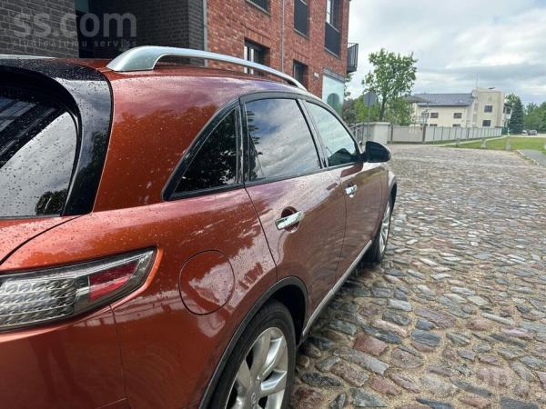 Brown Infiniti FX 2007 in Riga, with an engine capacity of 3.50 L and mileage of 290 thousand km for 3350 €, photo 10 on AUTOMOTO.COM.LV