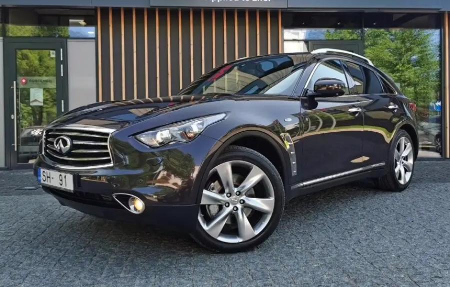 Brown Infiniti FX 2012 in Riga, with an engine capacity of 3.00 L and mileage of 227 thousand km for 14500 €, photo 1 on AUTOMOTO.COM.LV