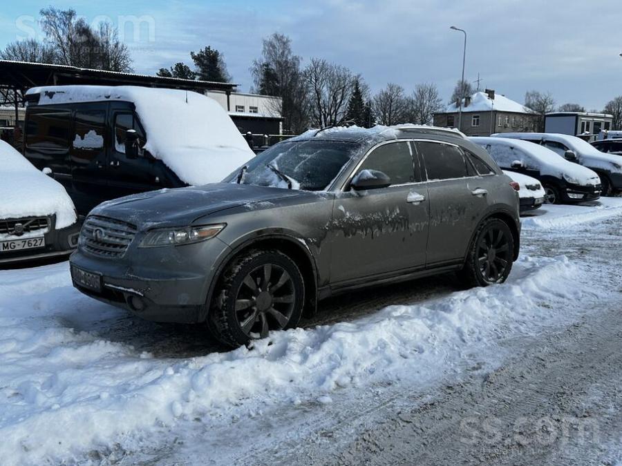 Infiniti FX 2004 in Riga, with an engine capacity of 3.50 L and mileage of 0 thousand km for 1000 €, photo 2 on AUTOMOTO.COM.LV