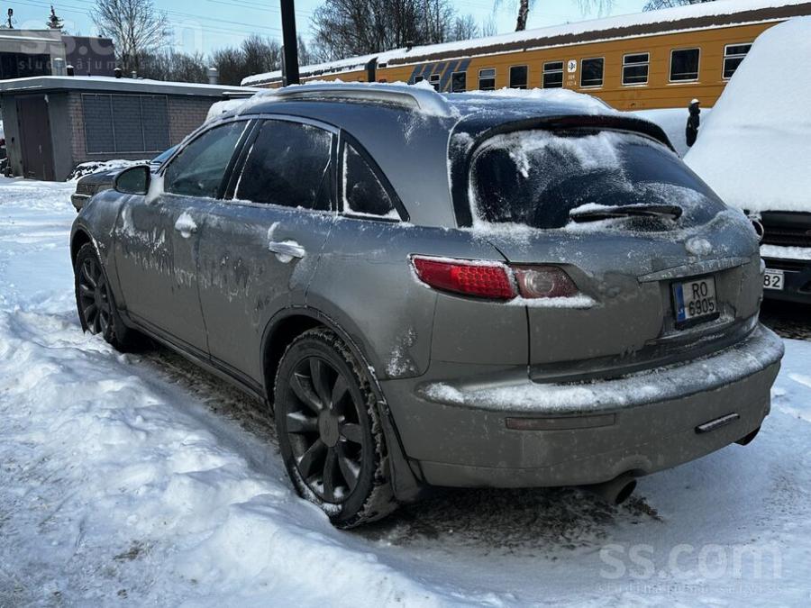 Infiniti FX 2004 in Riga, with an engine capacity of 3.50 L and mileage of 0 thousand km for 1000 €, photo 3 on AUTOMOTO.COM.LV