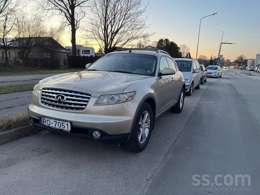 Infiniti FX 2005 in Riga, with an engine capacity of 3.50 L and mileage of 72 thousand km for 2500 €, photo 7 on AUTOMOTO.COM.LV