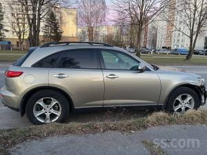Infiniti FX 2005 in Riga, with an engine capacity of 3.50 L and mileage of 72 thousand km for 2500 €, photo 9 on AUTOMOTO.COM.LV