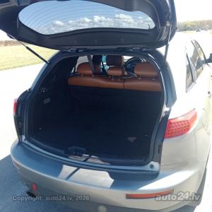 Pelēks Infiniti FX 2003 Tallina, ar dzinēja tilpumu 4.50 L un nobraukumu 160 tūkst. km par 3199 €, foto 6 vietnē AUTOMOTO.COM.LV