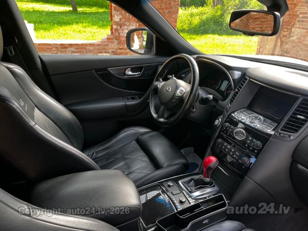 Pelēks Infiniti FX 2011 Elva, ar dzinēja tilpumu 3.00 L un nobraukumu 250 tūkst. km par 9999 €, foto 9 vietnē AUTOMOTO.COM.LV