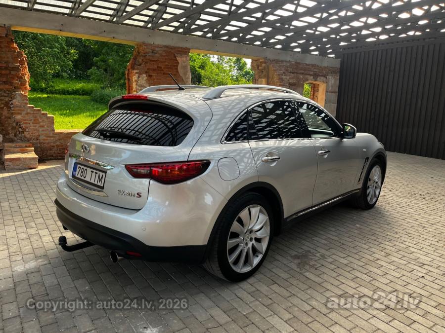 Pelēks Infiniti FX 2011 Elva, ar dzinēja tilpumu 3.00 L un nobraukumu 250 tūkst. km par 9999 €, foto 7 vietnē AUTOMOTO.COM.LV