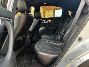 Pelēks Infiniti FX 2011 Elva, ar dzinēja tilpumu 3.00 L un nobraukumu 250 tūkst. km par 9999 €, foto 12 vietnē AUTOMOTO.COM.LV