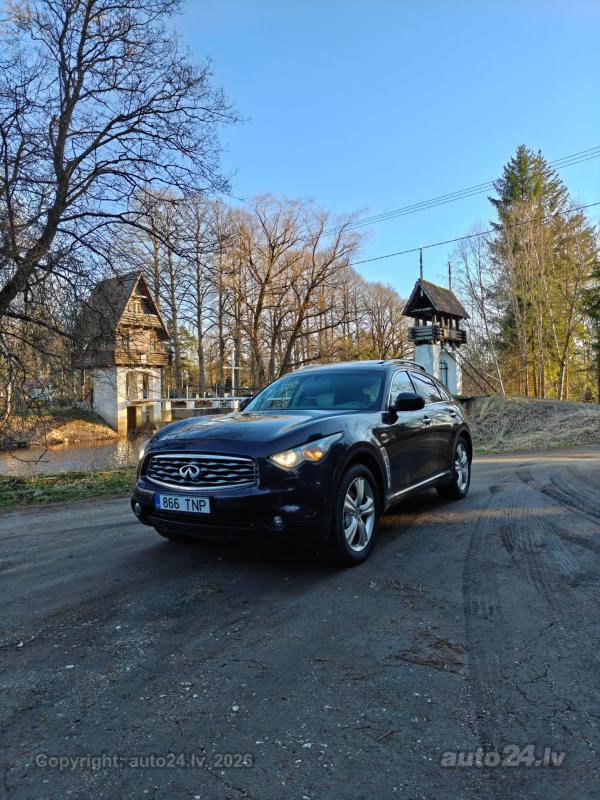 Infiniti FX 2012 Tallina, ar dzinēja tilpumu 3.00 L un nobraukumu 238 tūkst. km par 6999 €, foto 1 vietnē AUTOMOTO.COM.LV