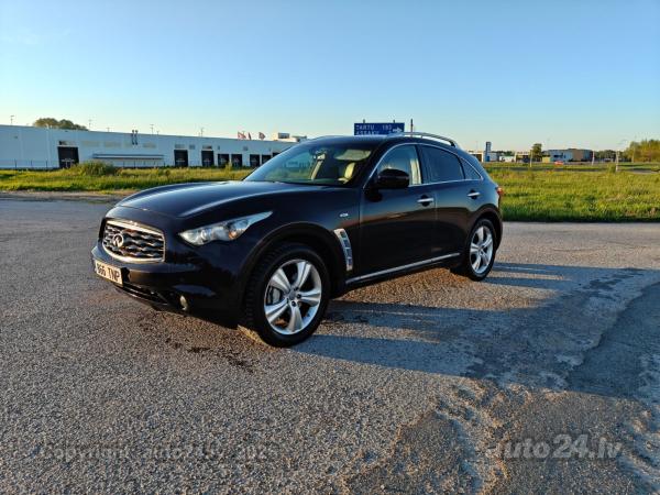 Infiniti FX 2012 Tallina, ar dzinēja tilpumu 3.00 L un nobraukumu 240 tūkst. km par 5999 €, foto 1 vietnē AUTOMOTO.COM.LV