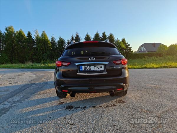Infiniti FX 2012 Tallina, ar dzinēja tilpumu 3.00 L un nobraukumu 240 tūkst. km par 5999 €, foto 3 vietnē AUTOMOTO.COM.LV
