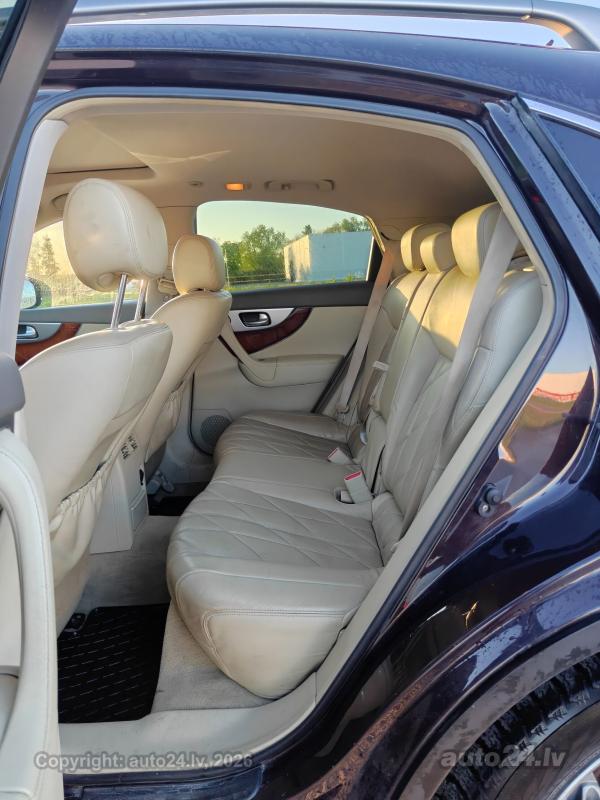 Infiniti FX 2012 Tallina, ar dzinēja tilpumu 3.00 L un nobraukumu 240 tūkst. km par 5999 €, foto 10 vietnē AUTOMOTO.COM.LV