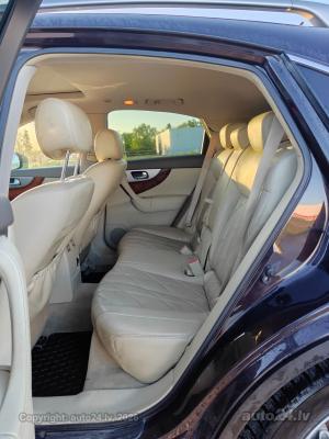 Infiniti FX 2012 in Tallinn, with an engine capacity of 3.00 L and mileage of 240 thousand km for 5999 €, photo 11 on AUTOMOTO.COM.LV
