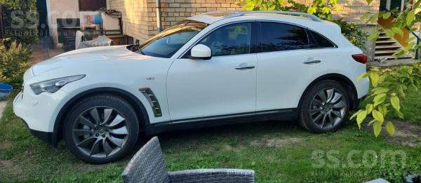 Balts Infiniti FX 2012 Rīga, ar dzinēja tilpumu 3.00 L un nobraukumu 264 tūkst. km par 11000 €, foto 3 vietnē AUTOMOTO.COM.LV