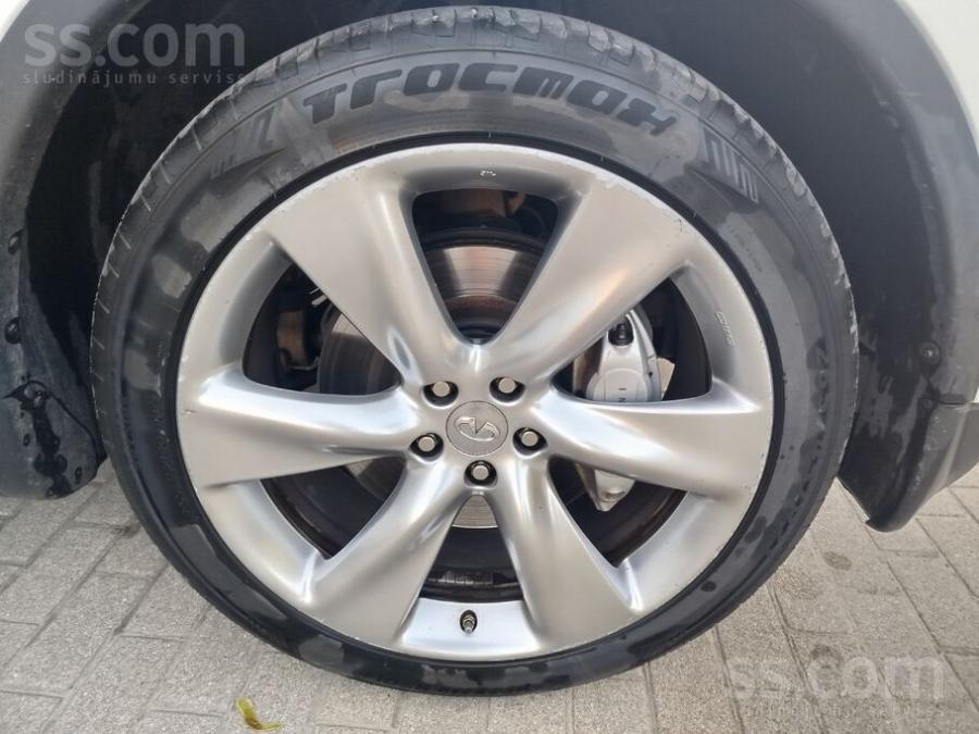 Balts Infiniti FX 2014 Rīga, ar dzinēja tilpumu 3.00 L un nobraukumu 246 tūkst. km par 9900 €, foto 13 vietnē AUTOMOTO.COM.LV