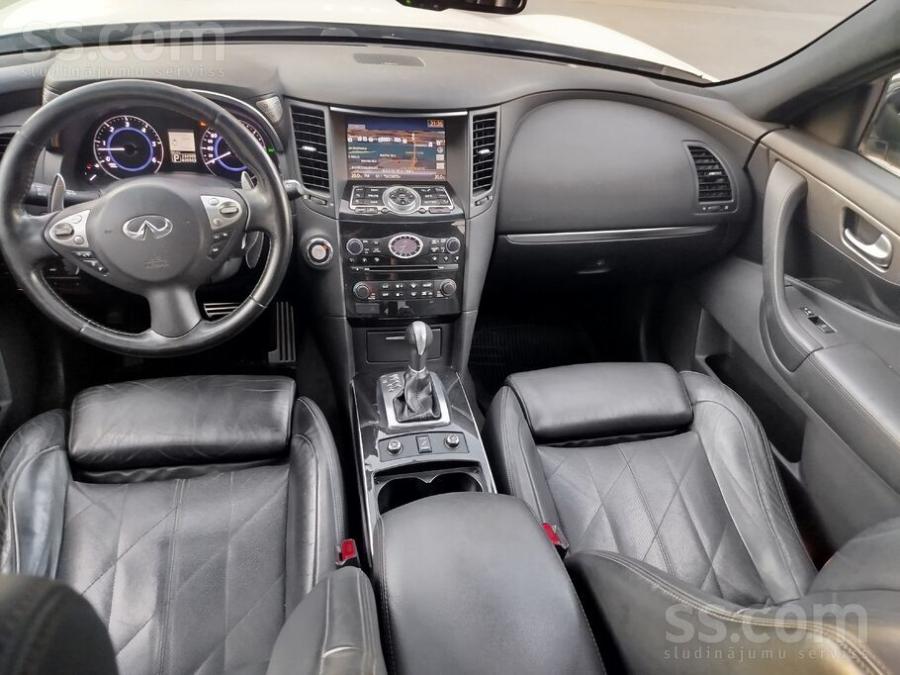 Balts Infiniti FX 2014 Rīga, ar dzinēja tilpumu 3.00 L un nobraukumu 246 tūkst. km par 9900 €, foto 14 vietnē AUTOMOTO.COM.LV