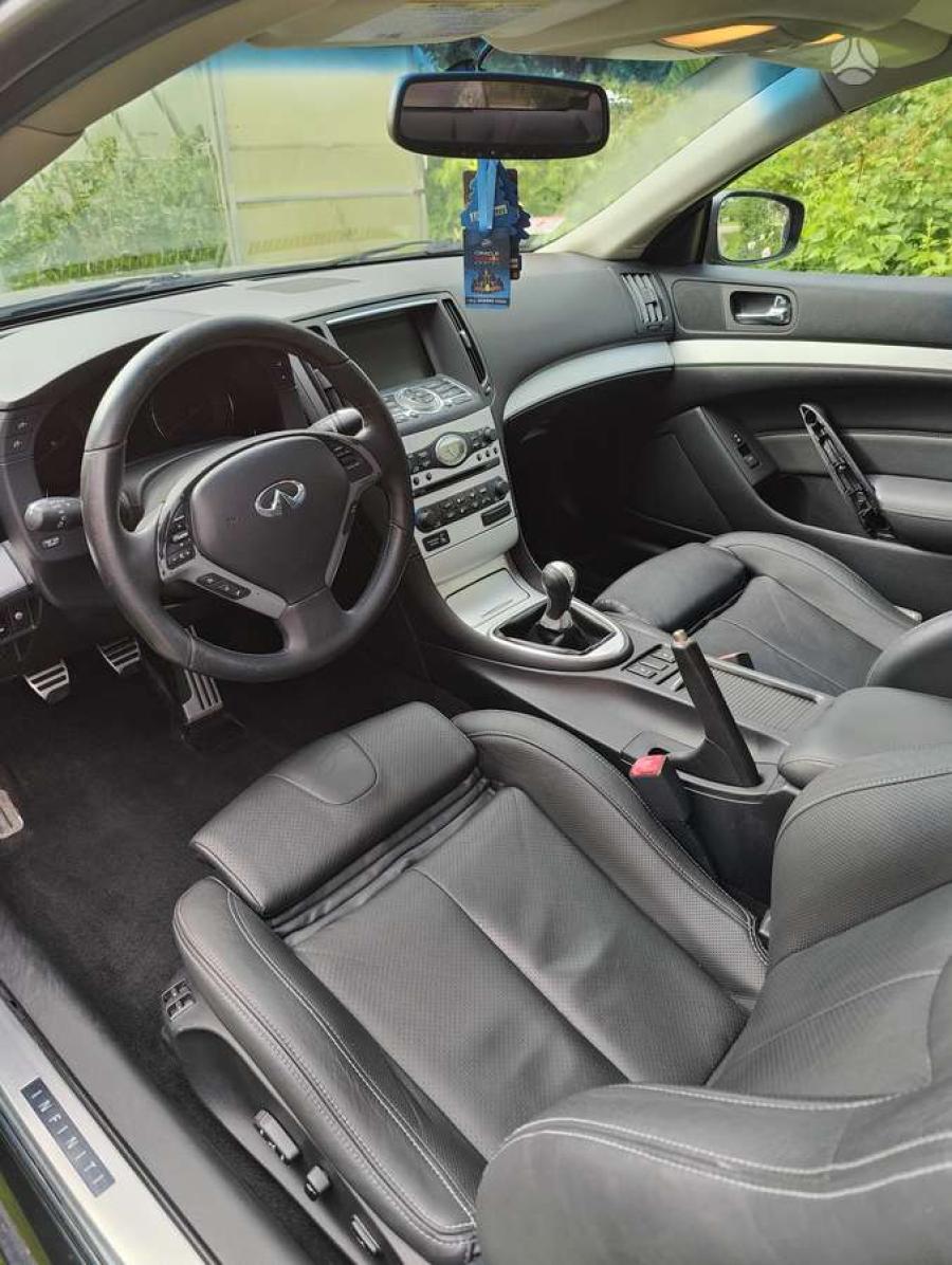 Zils Infiniti G37 2009 Šauļi, ar dzinēja tilpumu 3.70 L un nobraukumu 250 tūkst. km par 12000 €, foto 32 vietnē AUTOMOTO.COM.LV
