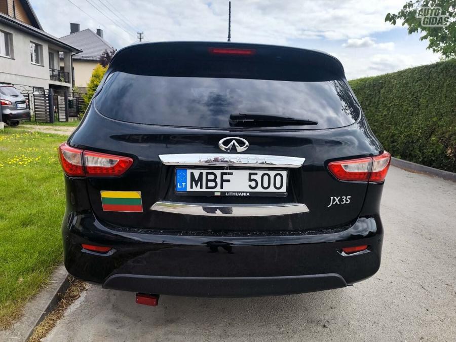 Black Infiniti JX35 2013 in Vilnius, with an engine capacity of 3.50 L and mileage of 225 thousand km for 7900 €, photo 4 on AUTOMOTO.COM.LV