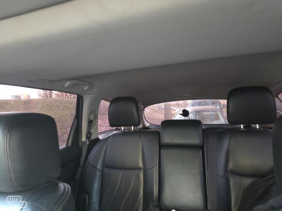 Black Infiniti JX35 2013 in Vilnius, with an engine capacity of 3.50 L and mileage of 225 thousand km for 7900 €, photo 9 on AUTOMOTO.COM.LV