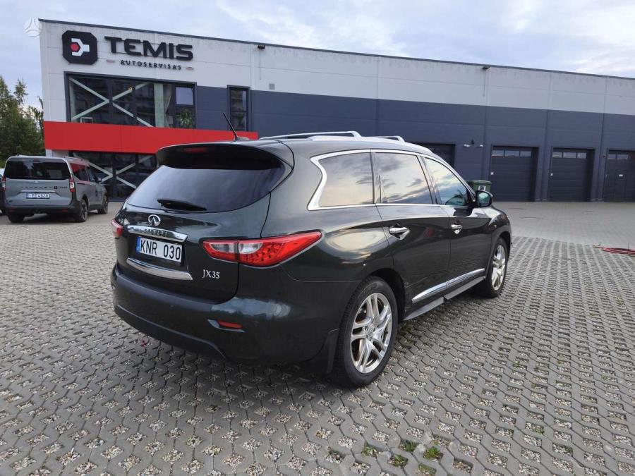 Zaļš Infiniti JX35 2013 Viļņa, ar dzinēja tilpumu 3.50 L un nobraukumu 305 tūkst. km par 6800 €, foto 8 vietnē AUTOMOTO.COM.LV