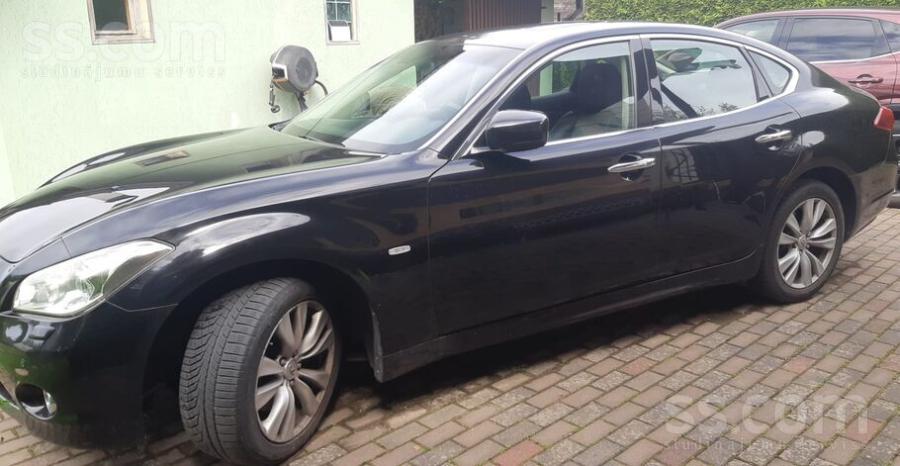 Black Infiniti M30 2011 in Riga, with an engine capacity of 3.00 L and mileage of 206 thousand km for 6300 €, photo 4 on AUTOMOTO.COM.LV