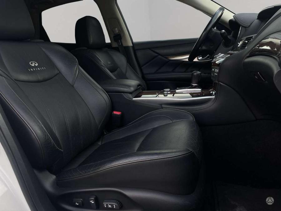Balts Infiniti M30 2011 Viļņa, ar dzinēja tilpumu 3.00 L un nobraukumu 347 tūkst. km par 4999 €, foto 10 vietnē AUTOMOTO.COM.LV