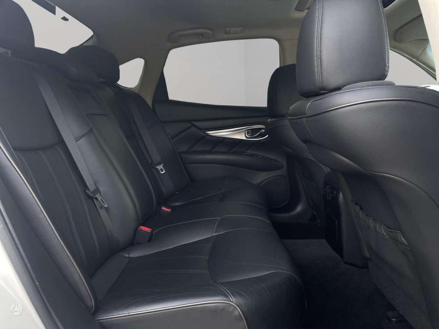 Balts Infiniti M30 2011 Viļņa, ar dzinēja tilpumu 3.00 L un nobraukumu 347 tūkst. km par 4999 €, foto 11 vietnē AUTOMOTO.COM.LV
