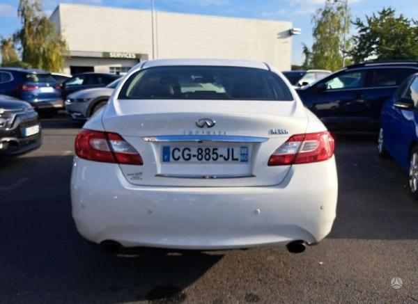 Balts Infiniti M35 2012 Tauragė, ar dzinēja tilpumu 3.50 L un nobraukumu 212 tūkst. km par 7900 €, foto 4 vietnē AUTOMOTO.COM.LV