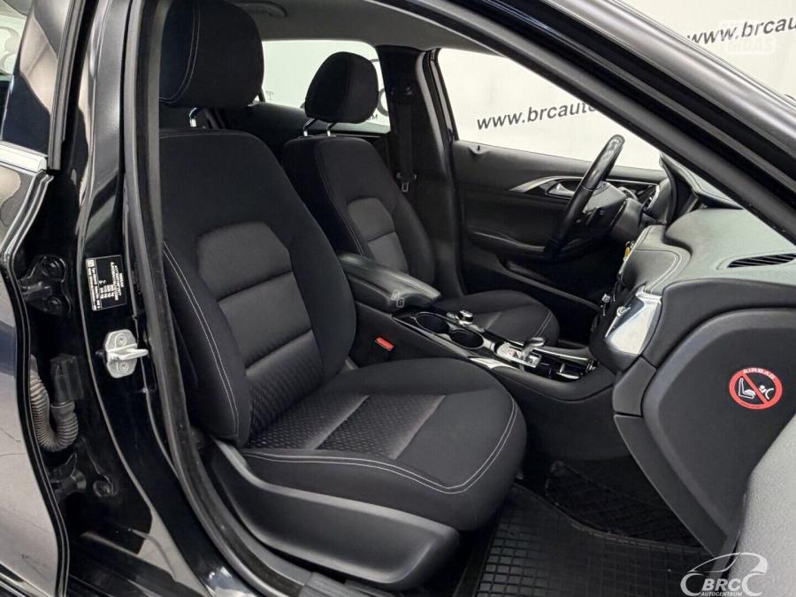 Melns Infiniti Q30 2018 Avižieniai, ar dzinēja tilpumu 2.10 L un nobraukumu 314 tūkst. km par 10600 €, foto 8 vietnē AUTOMOTO.COM.LV