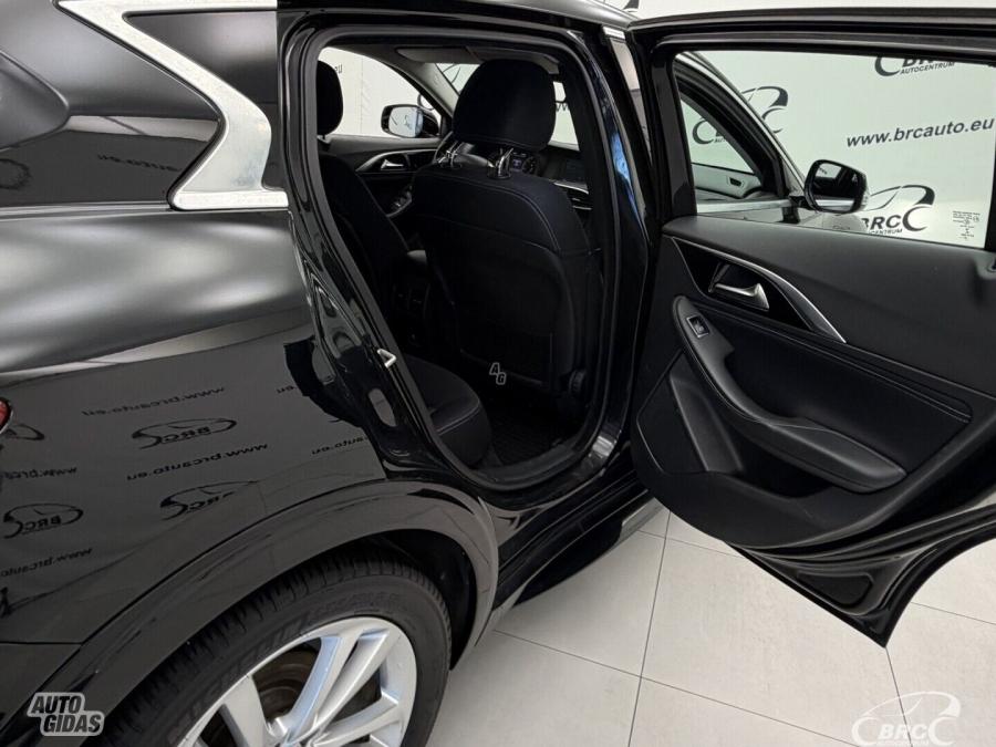 Melns Infiniti Q30 2018 Avižieniai, ar dzinēja tilpumu 2.10 L un nobraukumu 314 tūkst. km par 10600 €, foto 13 vietnē AUTOMOTO.COM.LV