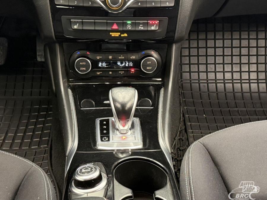 Melns Infiniti Q30 2018 Avižieniai, ar dzinēja tilpumu 2.10 L un nobraukumu 314 tūkst. km par 10600 €, foto 18 vietnē AUTOMOTO.COM.LV
