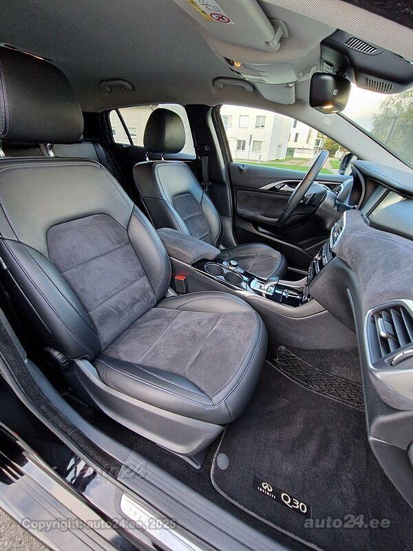 Black Infiniti Q30 2016 in Tallinn, with an engine capacity of 2.10 L and mileage of 146 thousand km for 14890 €, photo 11 on AUTOMOTO.COM.LV