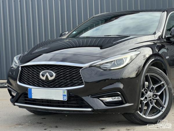 Black Infiniti Q30 2016 in Taurage, with an engine capacity of 2.20 L and mileage of 134 thousand km for 9500 €, photo 2 on AUTOMOTO.COM.LV
