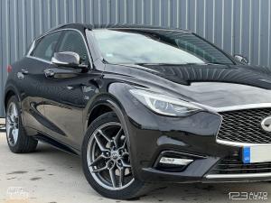 Black Infiniti Q30 2016 in Taurage, with an engine capacity of 2.20 L and mileage of 134 thousand km for 9500 €, photo 7 on AUTOMOTO.COM.LV