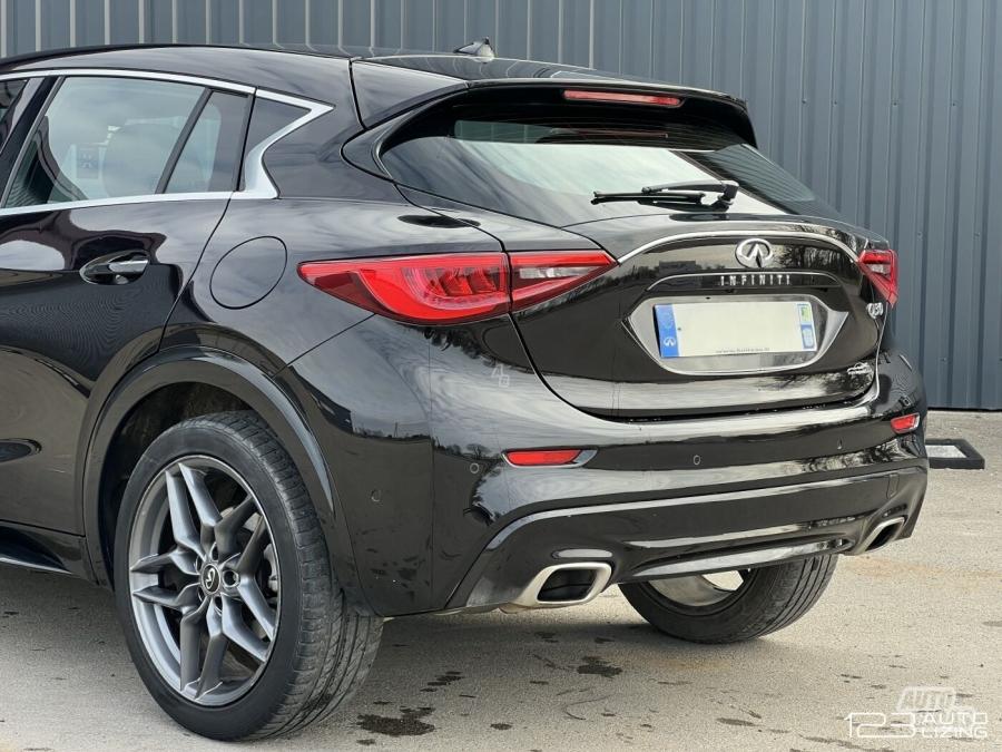 Black Infiniti Q30 2016 in Taurage, with an engine capacity of 2.20 L and mileage of 134 thousand km for 9500 €, photo 9 on AUTOMOTO.COM.LV
