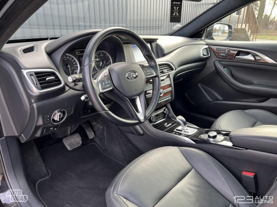 Black Infiniti Q30 2016 in Taurage, with an engine capacity of 2.20 L and mileage of 134 thousand km for 9500 €, photo 13 on AUTOMOTO.COM.LV