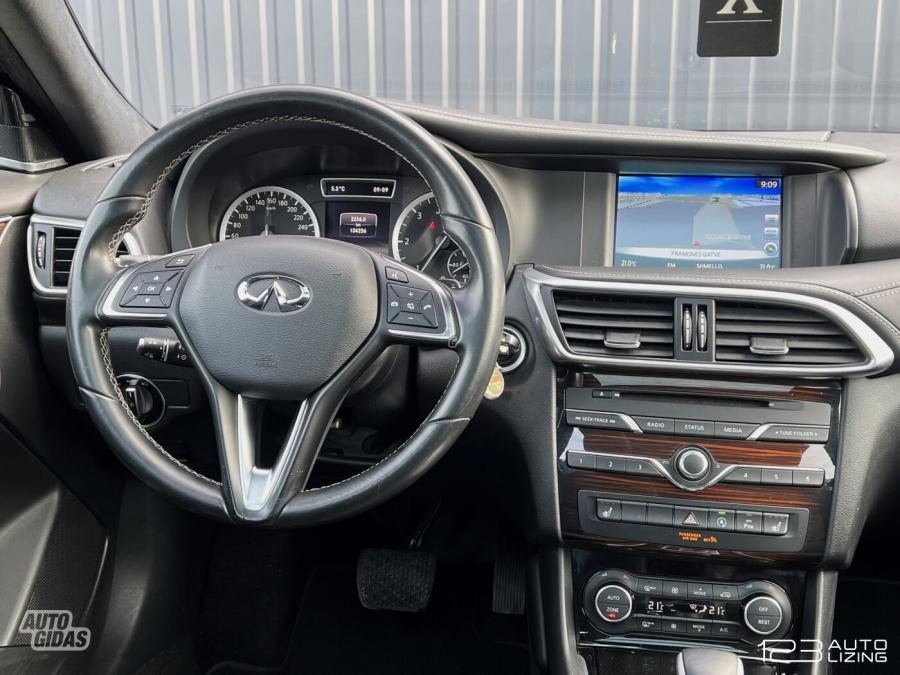 Black Infiniti Q30 2016 in Taurage, with an engine capacity of 2.20 L and mileage of 134 thousand km for 9500 €, photo 17 on AUTOMOTO.COM.LV