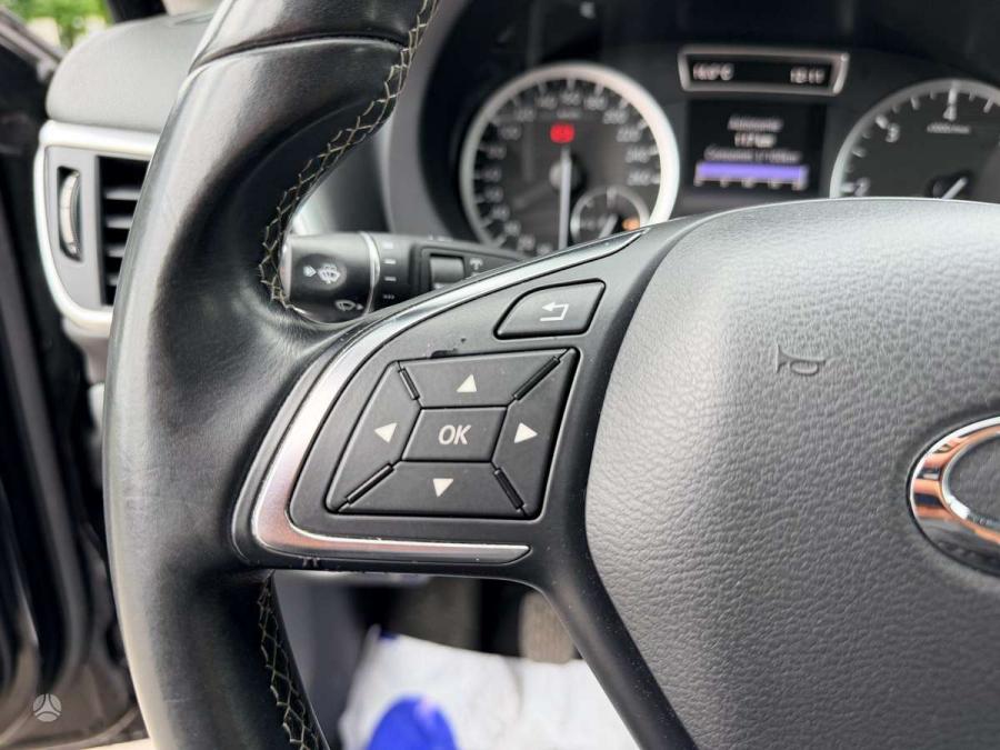 Melns Infiniti Q30 2016 Tauragė, ar dzinēja tilpumu 1.46 L un nobraukumu 120 tūkst. km par 8999 €, foto 13 vietnē AUTOMOTO.COM.LV