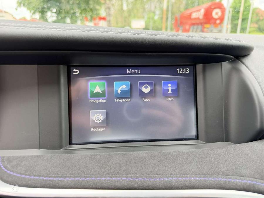 Melns Infiniti Q30 2016 Tauragė, ar dzinēja tilpumu 1.46 L un nobraukumu 120 tūkst. km par 8999 €, foto 23 vietnē AUTOMOTO.COM.LV