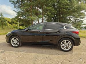 Melns Infiniti Q30 2016 Tauragė, ar dzinēja tilpumu 1.46 L un nobraukumu 204 tūkst. km par 8200 €, foto 7 vietnē AUTOMOTO.COM.LV