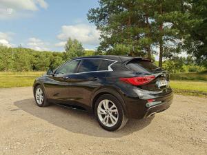 Melns Infiniti Q30 2016 Tauragė, ar dzinēja tilpumu 1.46 L un nobraukumu 204 tūkst. km par 8200 €, foto 13 vietnē AUTOMOTO.COM.LV