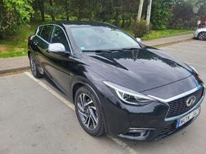 Black Infiniti Q30 2016 in Kaunas, with an engine capacity of 2.14 L and mileage of 185 thousand km for 12200 €, photo 5 on AUTOMOTO.COM.LV