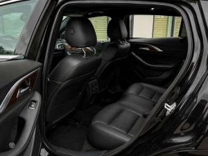 Melns Infiniti Q30 2016 Viļņa, ar dzinēja tilpumu 1.46 L un nobraukumu 204 tūkst. km par 8900 €, foto 20 vietnē AUTOMOTO.COM.LV