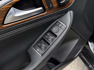 Melns Infiniti Q30 2016 Viļņa, ar dzinēja tilpumu 1.46 L un nobraukumu 204 tūkst. km par 8900 €, foto 25 vietnē AUTOMOTO.COM.LV