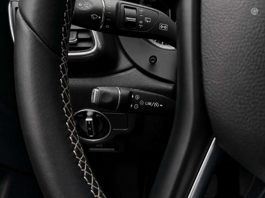 Melns Infiniti Q30 2016 Viļņa, ar dzinēja tilpumu 1.46 L un nobraukumu 204 tūkst. km par 8900 €, foto 27 vietnē AUTOMOTO.COM.LV