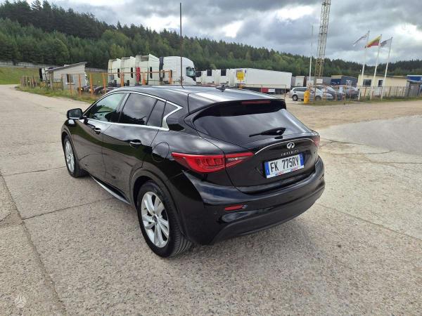 Melns Infiniti Q30 2017 Viļņa, ar dzinēja tilpumu 1.46 L un nobraukumu 286 tūkst. km par 7400 €, foto 4 vietnē AUTOMOTO.COM.LV