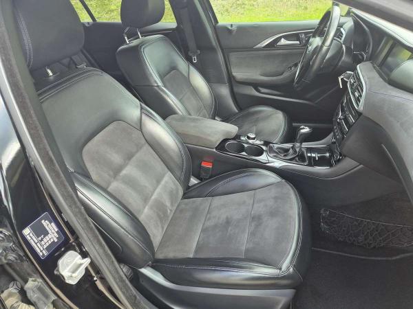 Melns Infiniti Q30 2017 Viļņa, ar dzinēja tilpumu 1.46 L un nobraukumu 286 tūkst. km par 7400 €, foto 9 vietnē AUTOMOTO.COM.LV