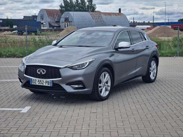 Pelēks Infiniti Q30 2016 Tauragė, ar dzinēja tilpumu 1.46 L un nobraukumu 214 tūkst. km par 7990 €, foto 1 vietnē AUTOMOTO.COM.LV