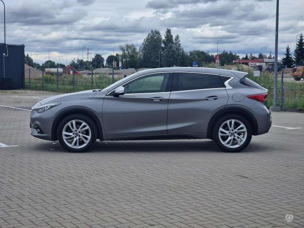 Pelēks Infiniti Q30 2016 Tauragė, ar dzinēja tilpumu 1.46 L un nobraukumu 214 tūkst. km par 7990 €, foto 2 vietnē AUTOMOTO.COM.LV